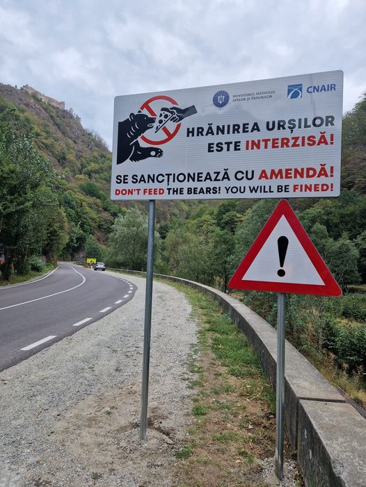 Panouri de avertizare instalate Transfăgărășan, pentru a descuraja ...